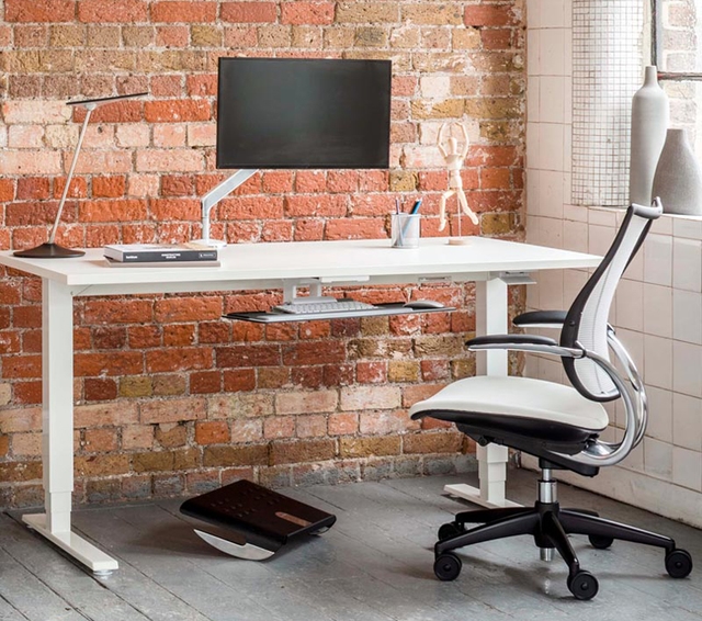 Humanscale Float Desk | UPLIFT Desk